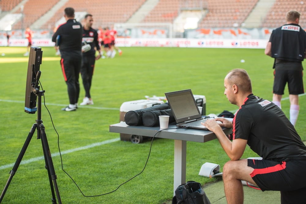 The Path To Becoming A Sports Analyst From Fan To Expert The Path To Becoming A Sports Analyst From Fan To Expert